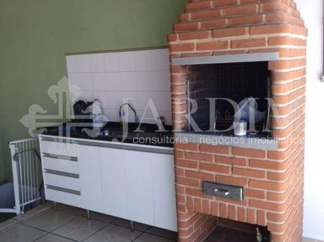 Casa / Sobrado para Venda em Piracicaba/SP Castelinho 4 Quartos
