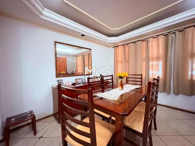 Casa / Sobrado para Venda em Piracicaba/SP Castelinho 4 Quartos