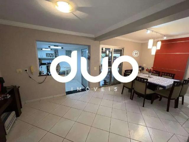 Casa / Sobrado para Venda em Piracicaba/SP Castelinho 3 Quartos