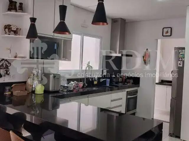 Casa / Sobrado para Venda em Piracicaba/SP Castelinho 3 Quartos