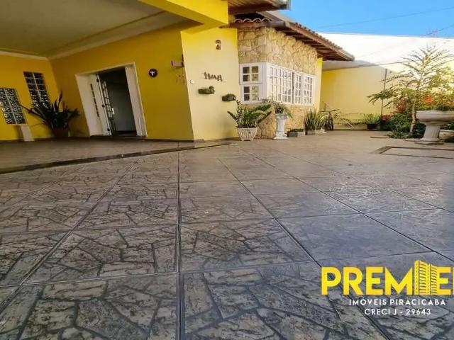 Casa / Sobrado para Venda em Piracicaba/SP Castelinho 3 Quartos