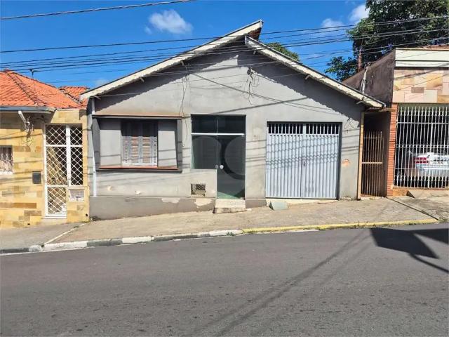 Casa / Sobrado para Venda em Piracicaba/SP Centro 4 Quartos