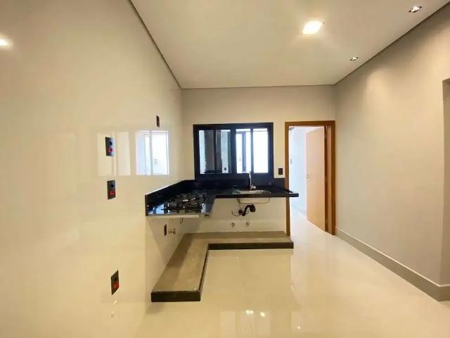 Casa / Sobrado para Venda em Piracicaba/SP Água Branca 3 Quartos