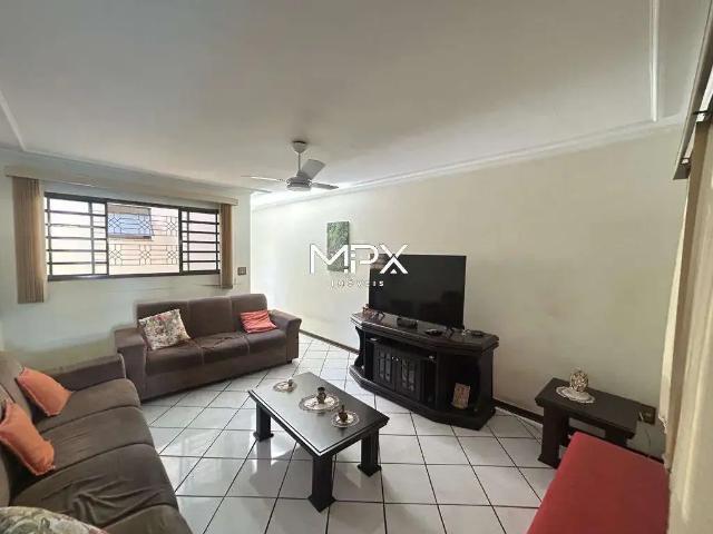 Casa / Sobrado para Venda em Piracicaba/SP Água Branca 3 Quartos
