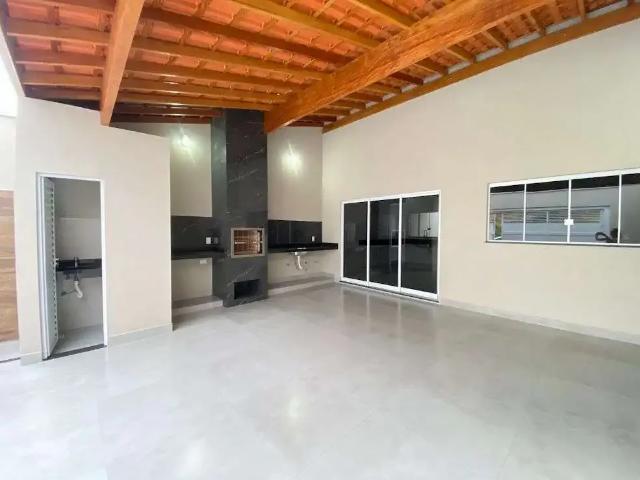 Casa / Sobrado para Venda em Piracicaba/SP Água Branca 3 Quartos