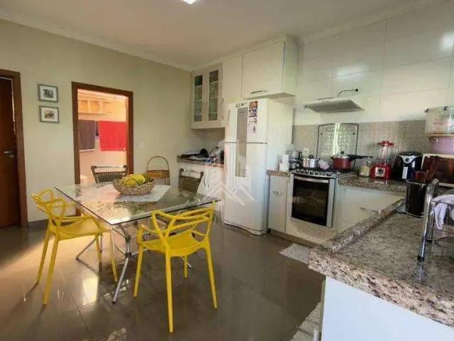 Casa / Sobrado para Venda em Piracicaba/SP Água Branca 4 Quartos