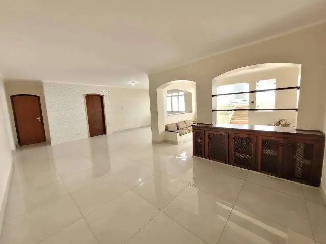 Casa / Sobrado para Venda em Piracicaba/SP Alto 8 Quartos