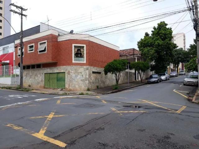 Casa / Sobrado para Venda em Piracicaba/SP Alto 3 Quartos