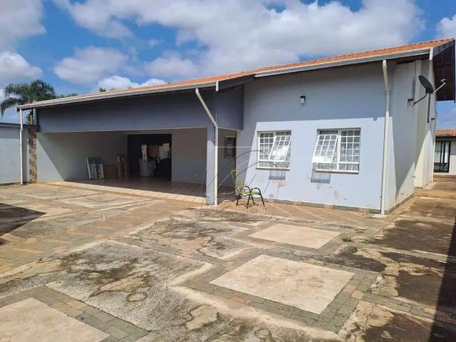 Casa / Sobrado para Venda em Piracicaba/SP Dois Córregos 4 Quartos