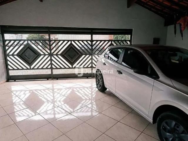 Casa / Sobrado para Venda em Piracicaba/SP Jardim Oriente 3 Quartos