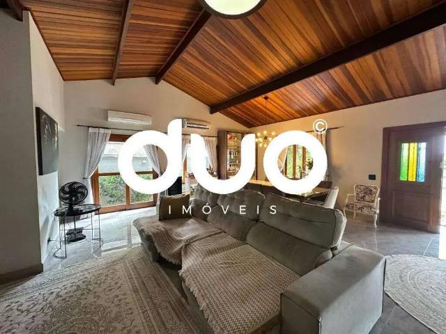 Casa / Sobrado para Venda em Piracicaba/SP Monte Alegre 4 Quartos