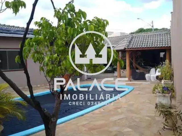 Casa / Sobrado para Venda em Piracicaba/SP Morumbi 3 Quartos