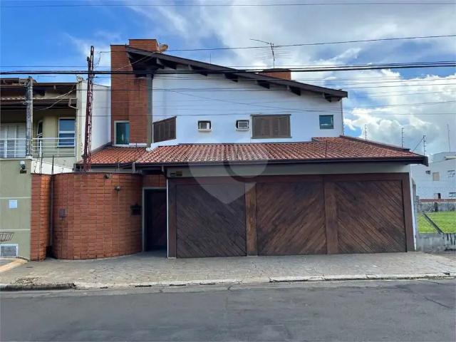 Casa / Sobrado para Venda em Piracicaba/SP Nova América 4 Quartos
