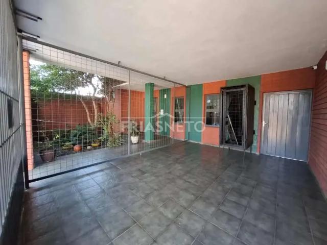 Casa / Sobrado para Venda em Piracicaba/SP Nova América 4 Quartos