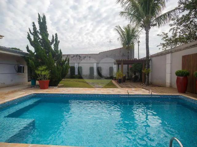 Casa / Sobrado para Venda em Piracicaba/SP Santa Rita 4 Quartos