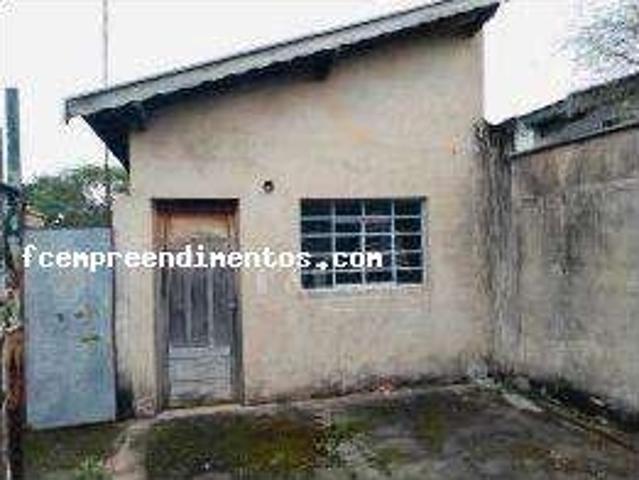 Casa / Sobrado para Venda em Piracicaba/SP Santa Terezinha 2 Quartos