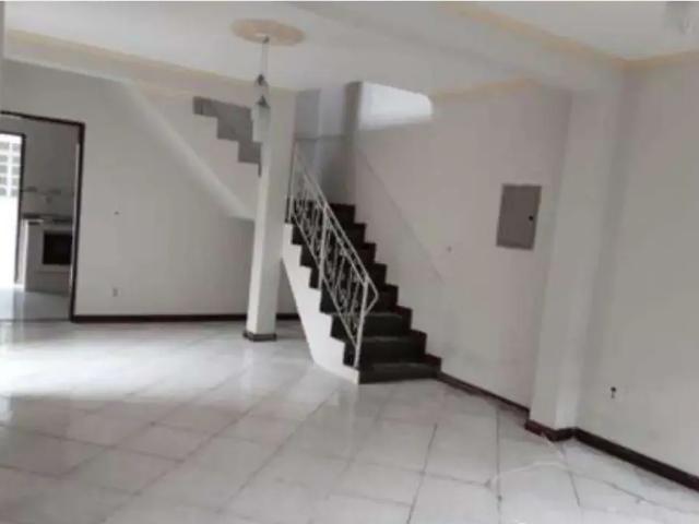 Casa / Sobrado para Venda em Piracicaba/SP Pompéia 5 Quartos