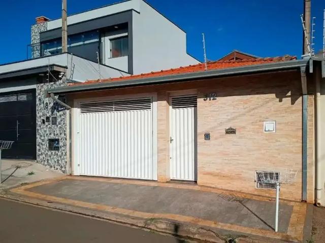 Casa / Sobrado para Venda em Piracicaba/SP Pompéia 2 Quartos