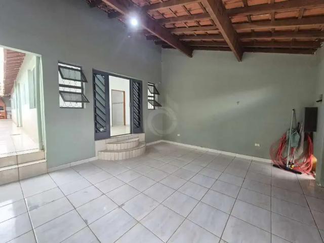 Casa / Sobrado para Venda em Piracicaba/SP Pompéia 3 Quartos