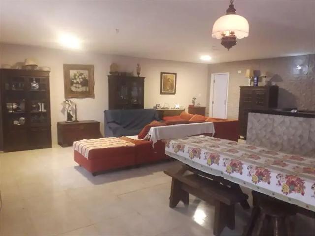 Casa / Sobrado para Venda em Piracicaba/SP Pompéia 3 Quartos
