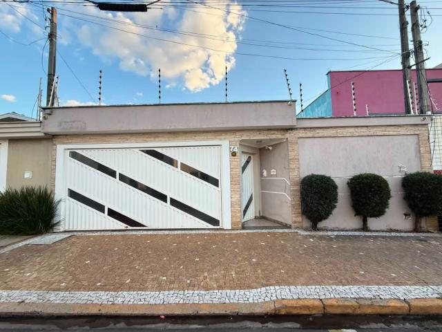 Casa / Sobrado para Venda em Piracicaba/SP Paulicéia 4 Quartos