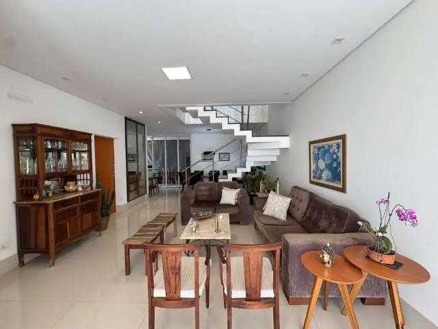 Casa / Sobrado para Venda em Piracicaba/SP Taquaral 3 Quartos