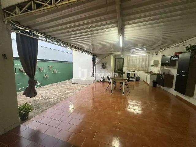Casa / Sobrado para Venda em Piracicaba/SP Vila Areão 3 Quartos