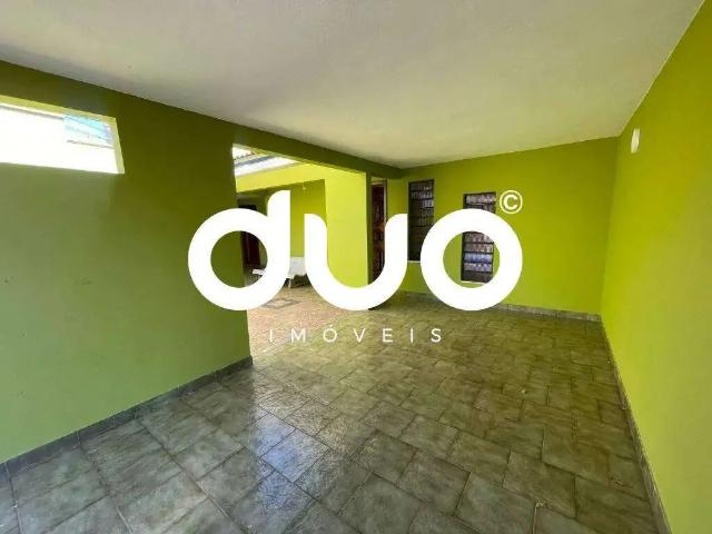 Casa / Sobrado para Venda em Piracicaba/SP Vila Rezende 4 Quartos