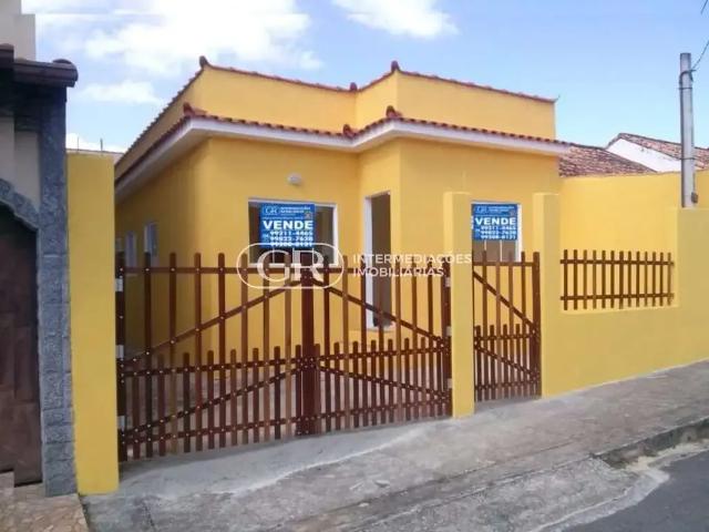 Casa / Sobrado para Venda em Piraí/RJ Varjão 3 Quartos
