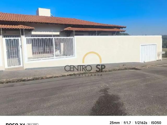 Casa / Sobrado para Venda em Pirajuí/SP Centro