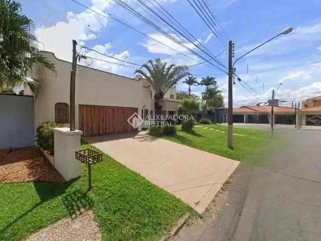 Casa / Sobrado para Venda em Pirassununga/SP Cidade Jardim 3 Quartos