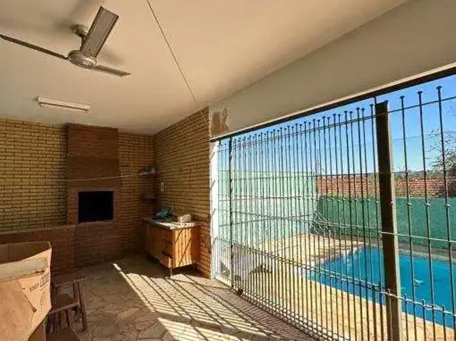 Casa / Sobrado para Venda em Piratininga/SP Centro 3 Quartos