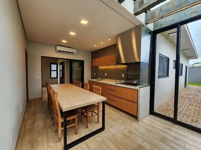 Casa / Sobrado para Venda em Piratininga/SP Residencial Villa de Leon 3 Quartos