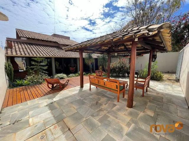 Casa / Sobrado para Venda em Pirenópolis/GO Centro 4 Quartos