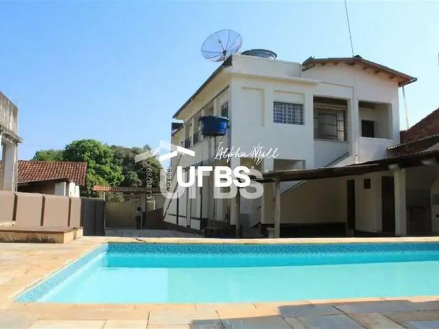 Casa / Sobrado para Venda em Pirenópolis/GO Centro 5 Quartos