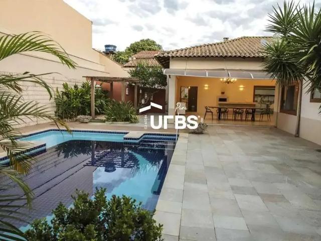Casa / Sobrado para Venda em Pirenópolis/GO Vila Zizito Pompeo 4 Quartos