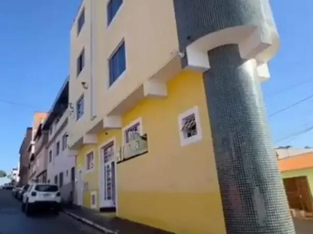 Casa / Sobrado para Venda em Pitangui/MG Centro 3 Quartos