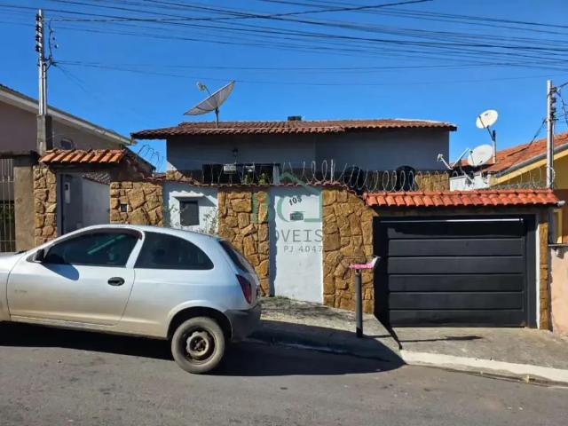 Casa / Sobrado para Venda em Poços de Caldas/MG Vila Caio Junqueira 4 Quartos