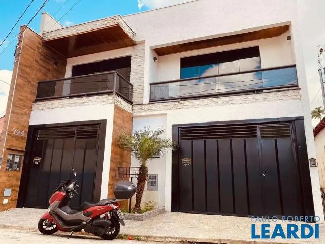 Casa / Sobrado para Venda em Poços de Caldas/MG Centro 4 Quartos