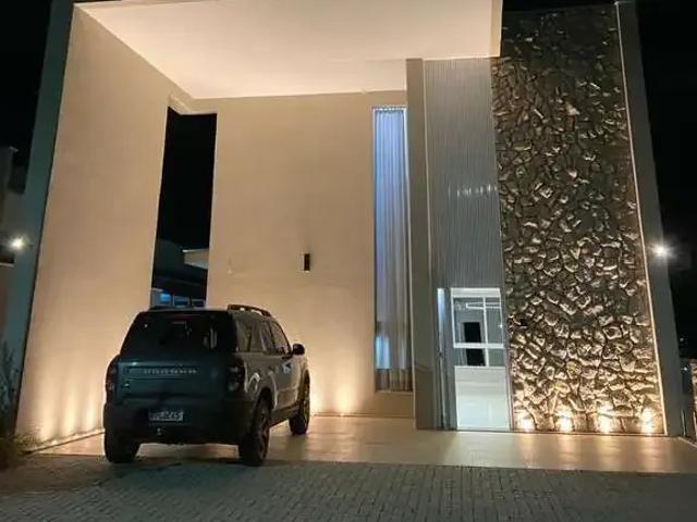 Casa / Sobrado para Venda em Poços de Caldas/MG Centreville 3 Quartos