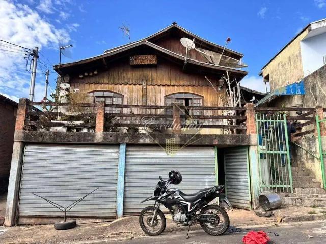 Casa / Sobrado para Venda em Poços de Caldas/MG Conjunto Habitacional Pedro Afonso Junqueira 5 Quartos