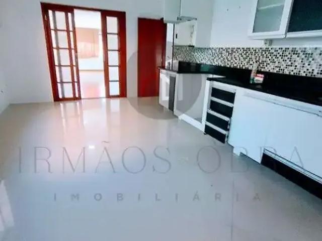 Casa / Sobrado para Venda em Poços de Caldas/MG Jardim Cascatinha 4 Quartos