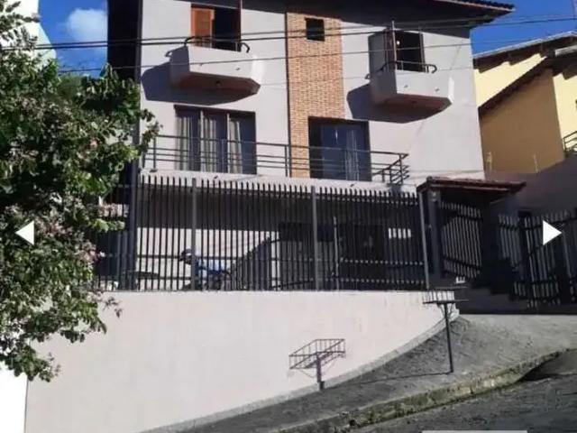 Casa / Sobrado para Venda em Poços de Caldas/MG Jardim Centenário 4 Quartos