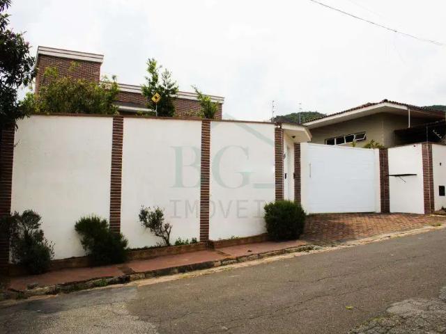 Casa / Sobrado para Venda em Poços de Caldas/MG Jardim dos Estados 4 Quartos