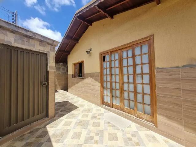 Casa / Sobrado para Venda em Poços de Caldas/MG Jardim Ipê 3 Quartos