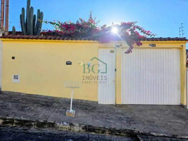 Casa / Sobrado para Venda em Poços de Caldas/MG Jardim Itamaraty III 2 Quartos