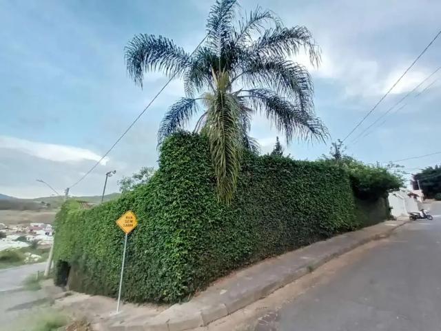 Casa / Sobrado para Venda em Poços de Caldas/MG Jardim Novo Mundo 5 Quartos
