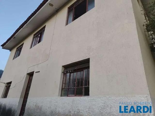 Casa / Sobrado para Venda em Poços de Caldas/MG Jardim Santa Rosália 3 Quartos