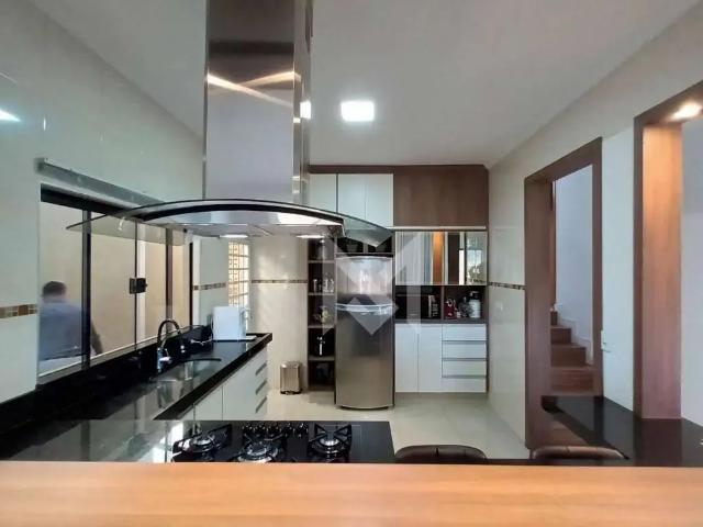 Casa / Sobrado para Venda em Poços de Caldas/MG Jardim Vitória 3 Quartos