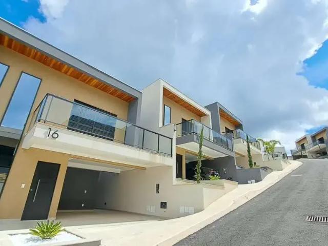 Casa / Sobrado para Venda em Poços de Caldas/MG Jardim Vitória 3 Quartos